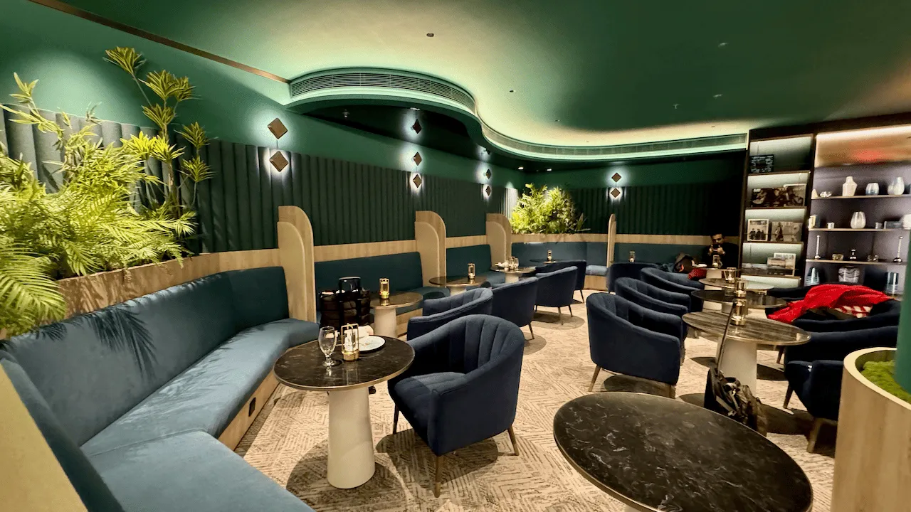 【香港】Kyra Lounge 貴賓室體驗 | FlyAsia